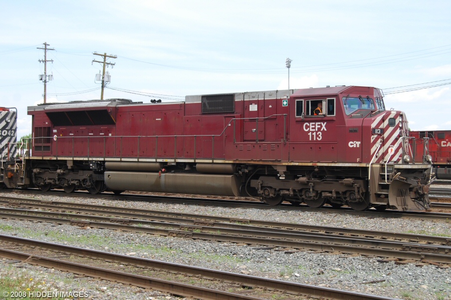 CEFX 113 - Locomotive Photos - Hiddenimages.ca
