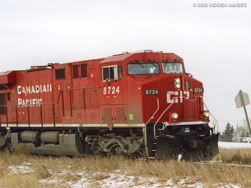 CP 8724 - Locomotive Photos - Hiddenimages.ca