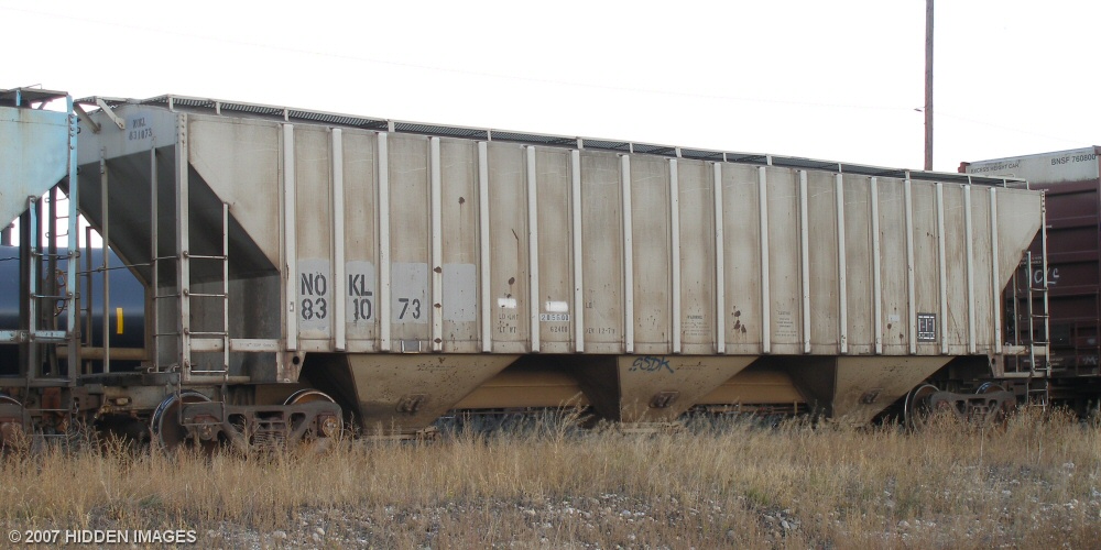 Covered Hoppers : Freight Car Photo Galleries - HiddenImages.ca