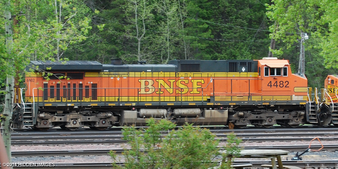 BNSF 4482 - Locomotive Photos - Hiddenimages.ca
