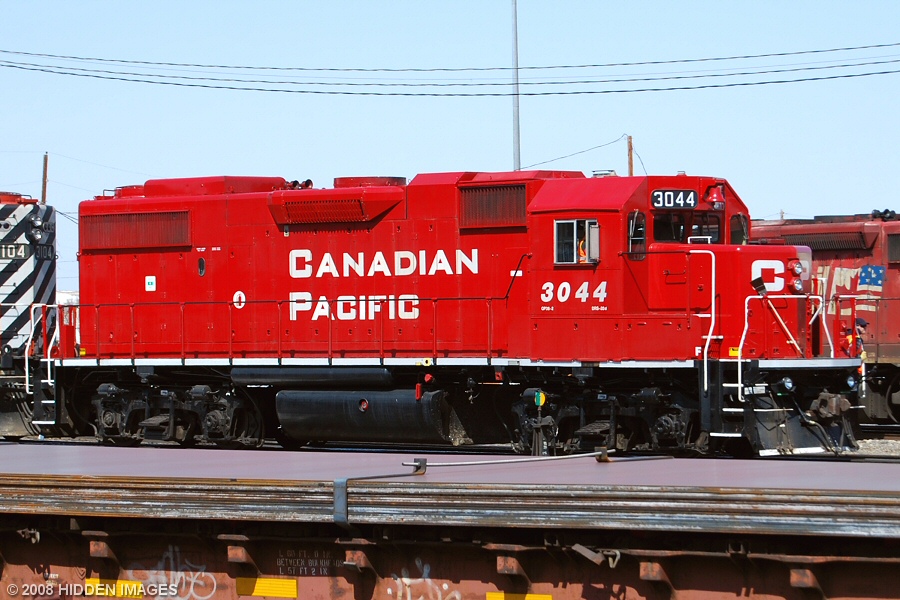 CP 3044 - Locomotive Photos - Hiddenimages.ca